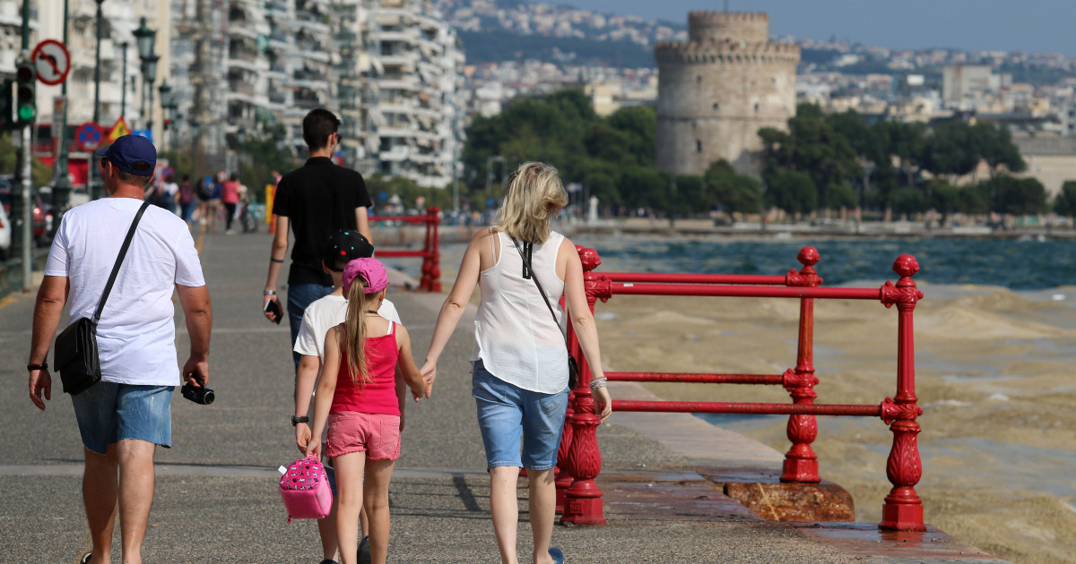 Τουρισμός: Πόσα χρήματα άφησαν οι τουρίστες στην Ελλάδα το Α τετράμηνο ...
